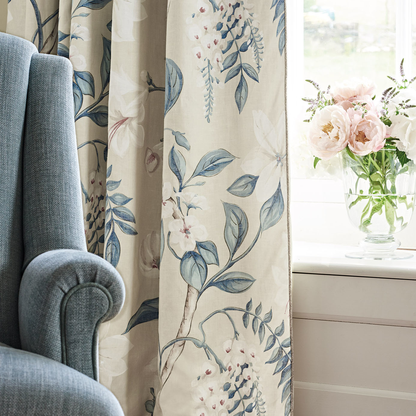 Audley White Clay Fabric | Zoffany by Sanderson Design